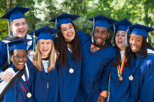 What Grades Do You Need to Get a Scholarship in the US? - LodgeXpress